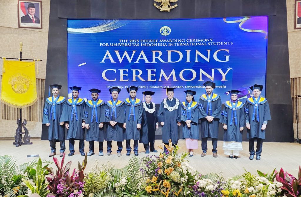FMIPA UI Graduates 10 International Students at the 2025 Degree ...